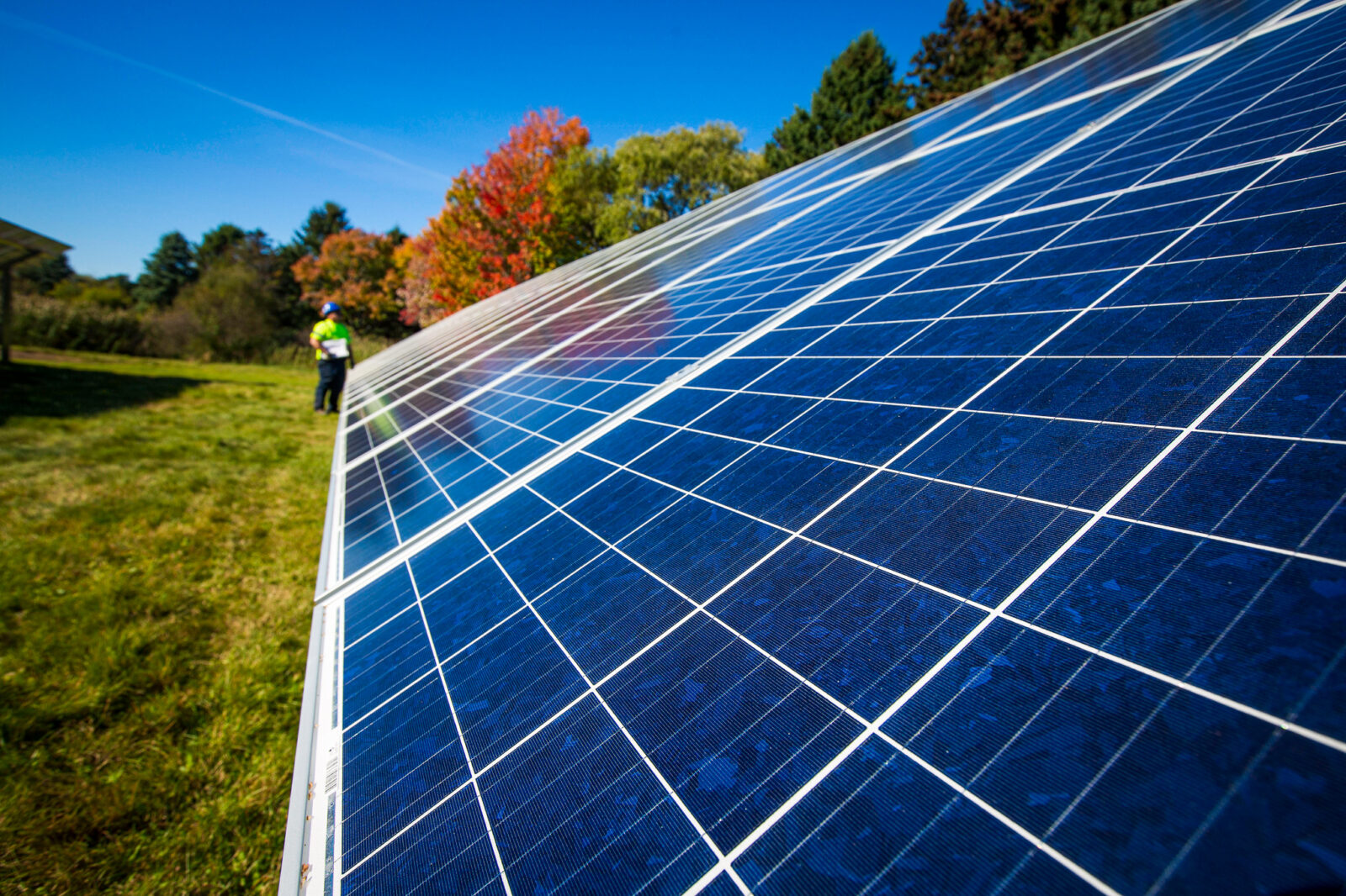 Renewable Energy Contractor | Electrical Clean Energy Transformation