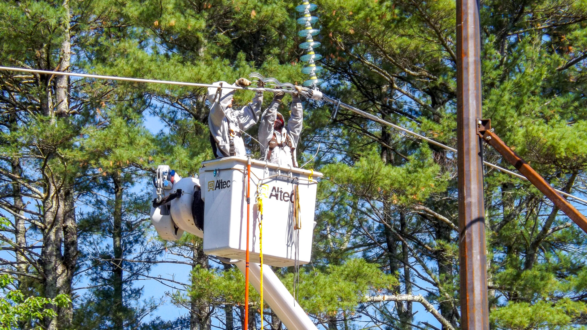 Line J114 OPGW & ACR Replacement / MYR Group