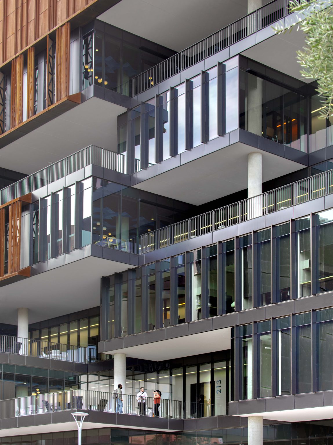 University of Arizona Grand Challenges Research Building / MYR Group